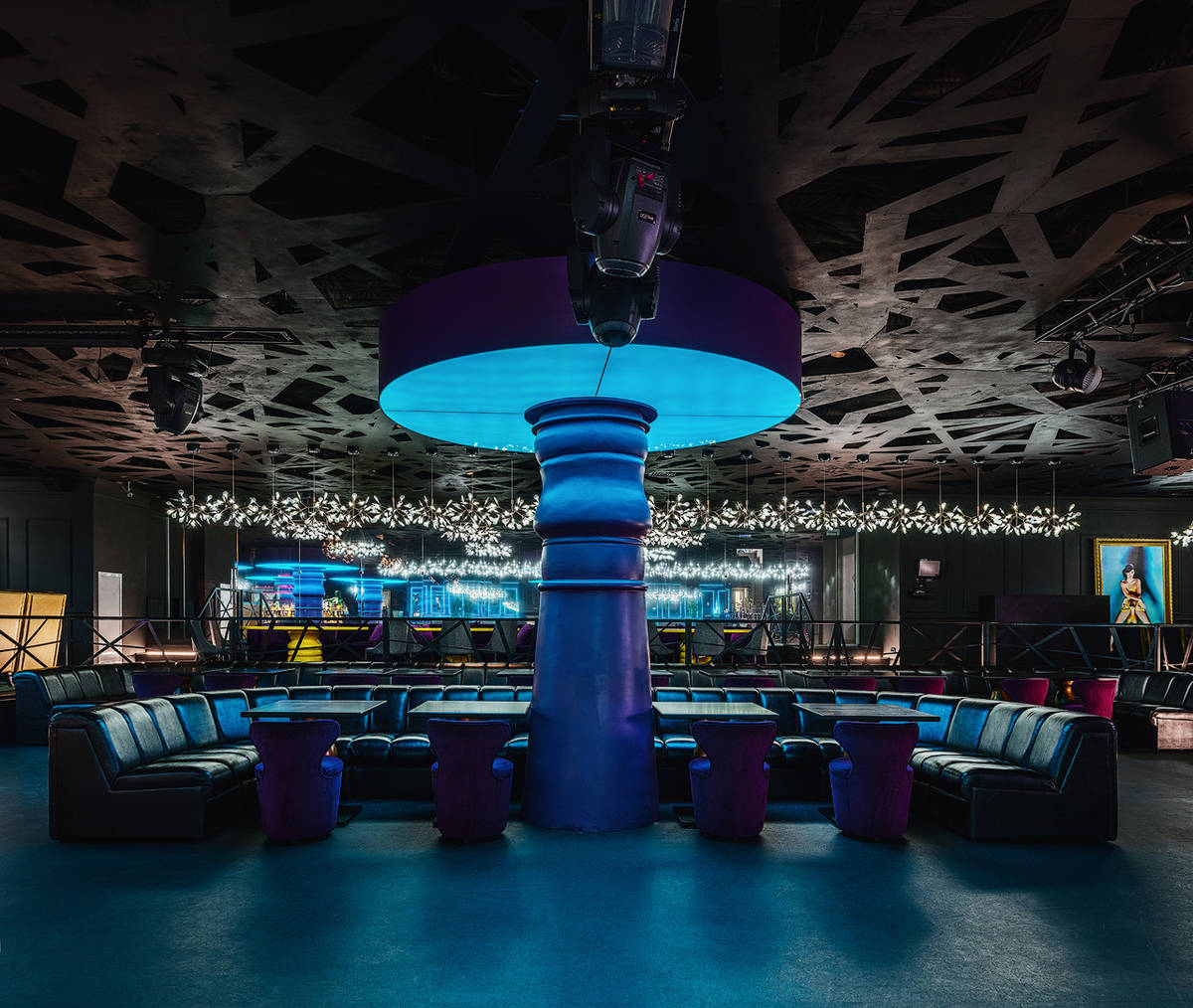 42.090P the MODS bar | design studio LEFTdesign